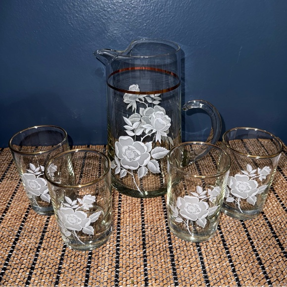 Libbey | Dining | Vintage Libbey Glasses Water Pitcher Gold Trim White ...
